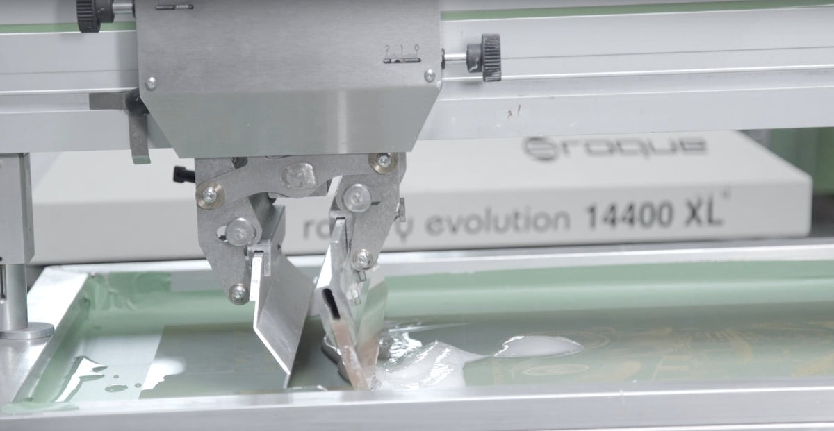 [VIDEO] Spot Process Printing on Auto with Water Base Discharge ...
